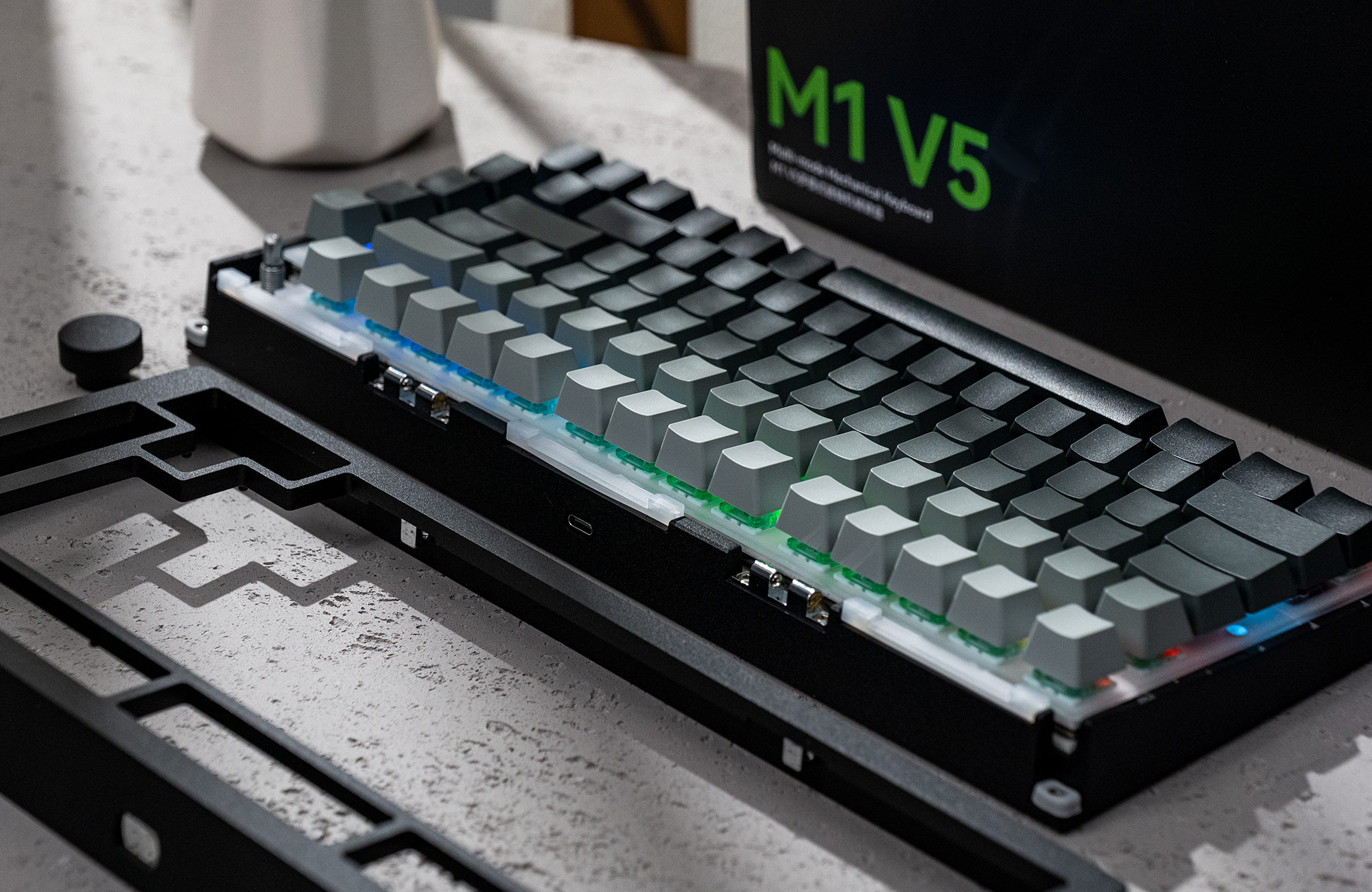 MonsGeek - Make Cool Gears Accessible.