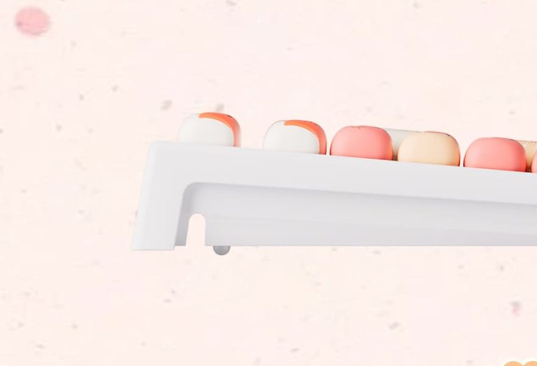 MG108B Bunny Apple Mechanical Keyboard - MonsGeek