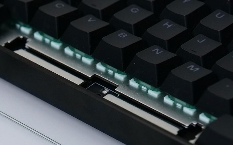 Exploring Mechanical Keyboard Plates: A Guide to Choosing the Suitable ...