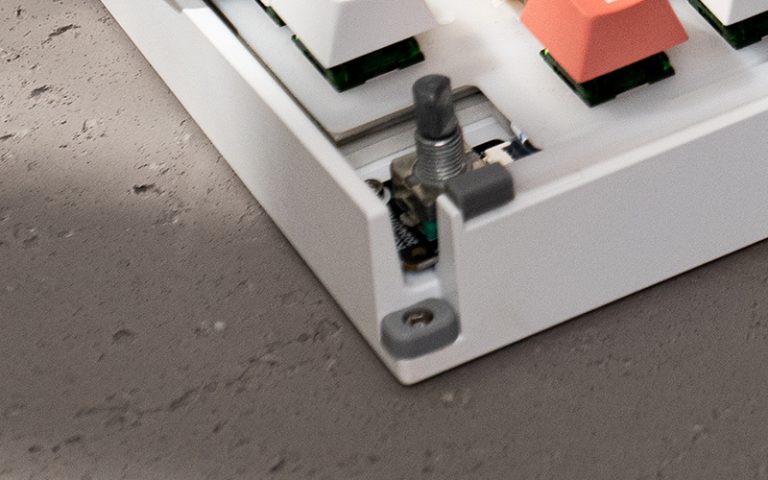 M1 V5 VIA 1980s Mechanical Keyboard - MonsGeek